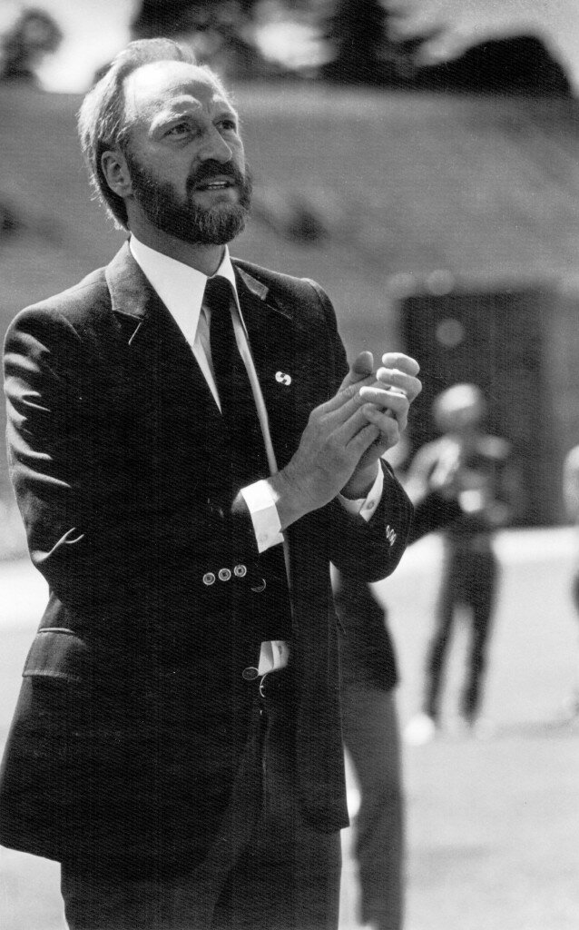 Découvrez le Dr Waddell, créateur des Gay Games. | Paris 2018